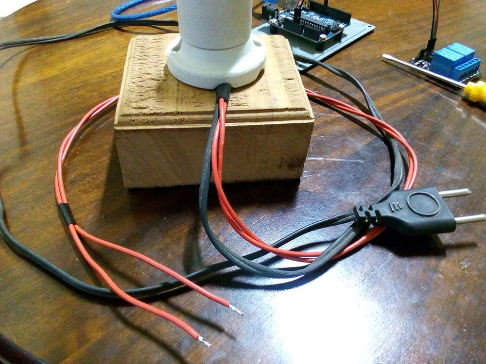 Como ligar uma lâmpada no Arduino Uno